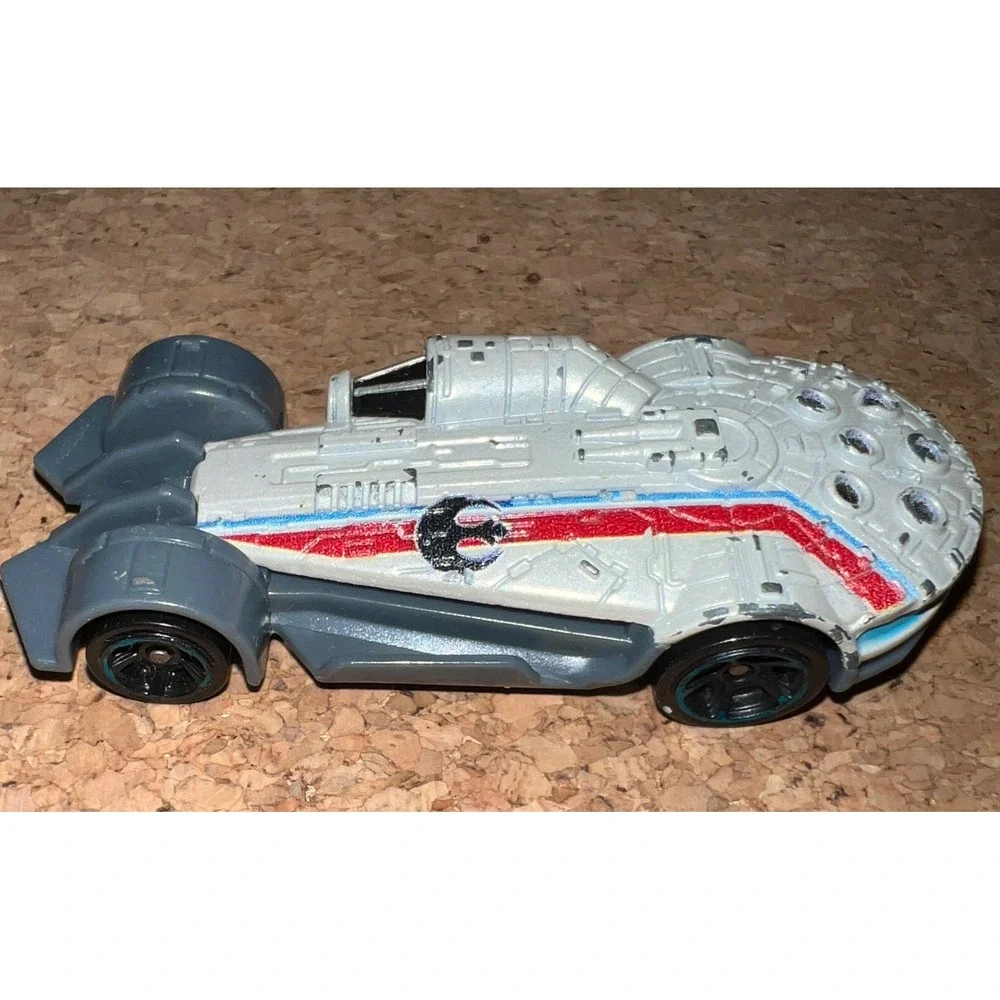 Hot Wheels | Toys | Hot Wheels Millennium Falcon Star Wars Character ...